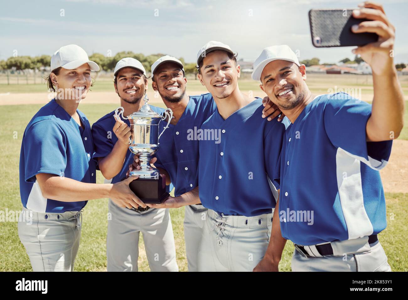 Sports and technology collaboration hi-res stock photography and images ...