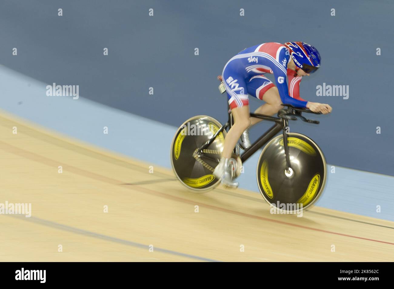 Joanna Rowsell in the Womens individual Pursuit qualifier Stock Photo ...