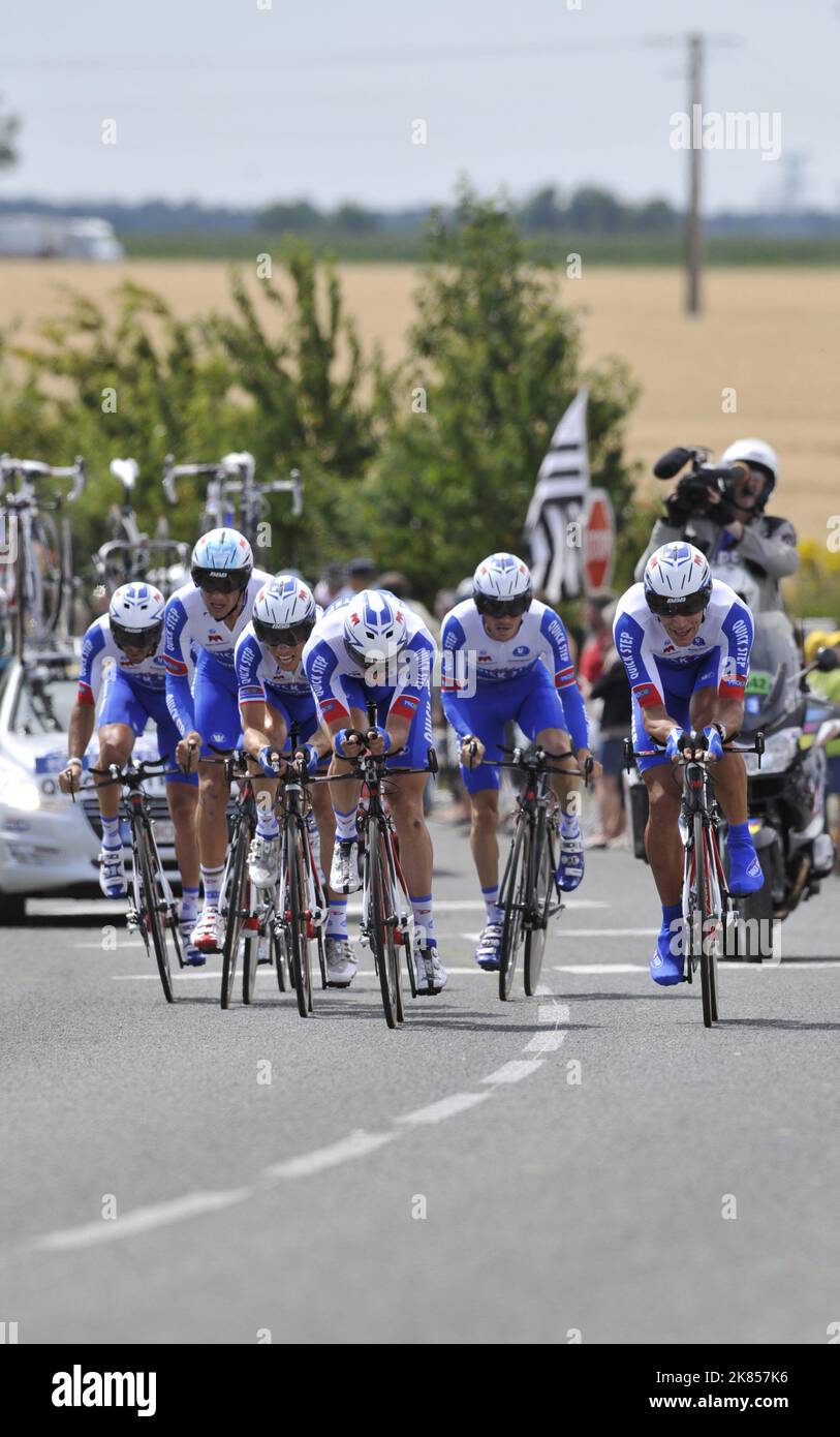 Quick step cycling team hi-res stock photography and images - Alamy