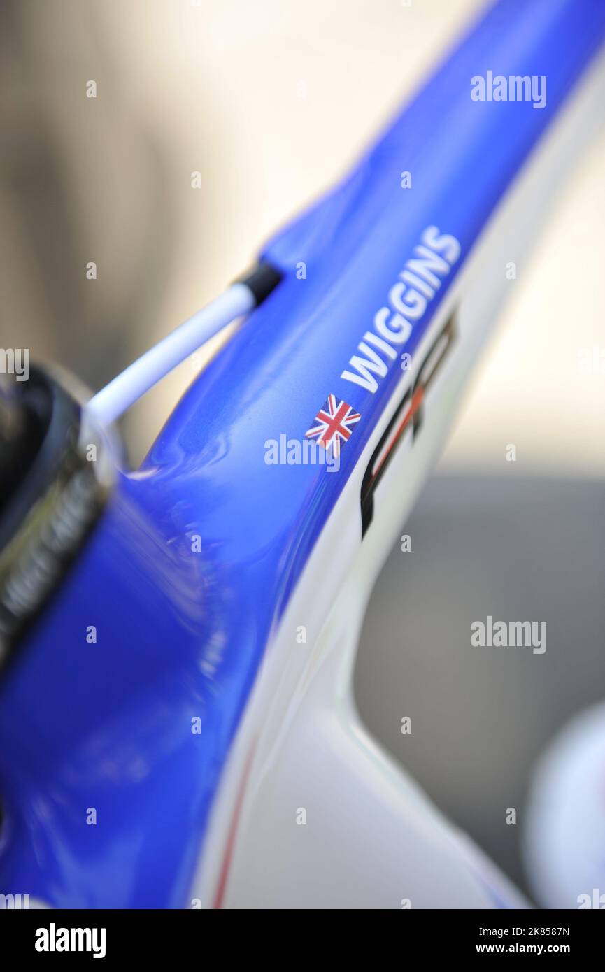 Wiggins bike hi-res stock photography and images - Alamy