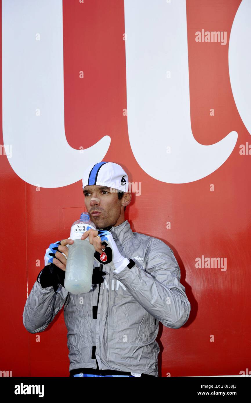 Team Garmin - Cervelo's David Millar takes a drink at the top of the ...