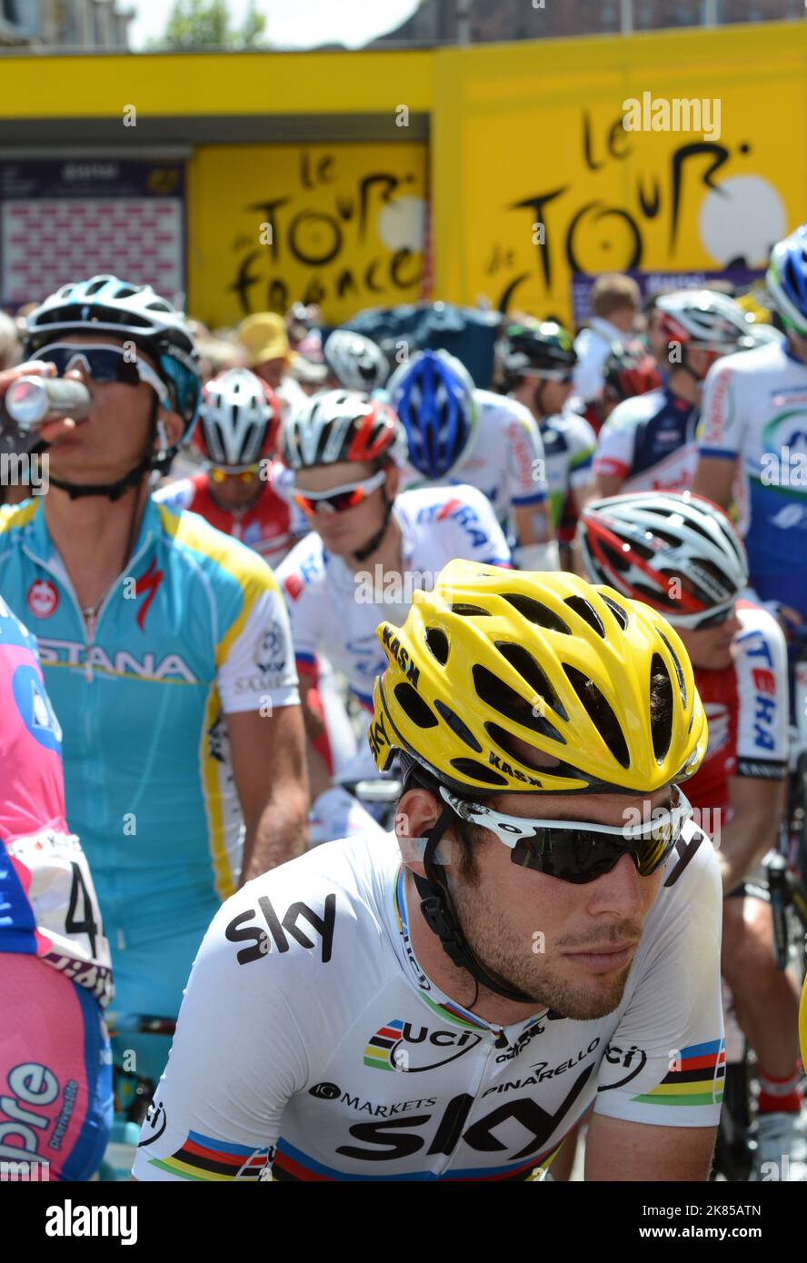 Mark Cavendish of team Sky Procycling on the starting line amongst the ...