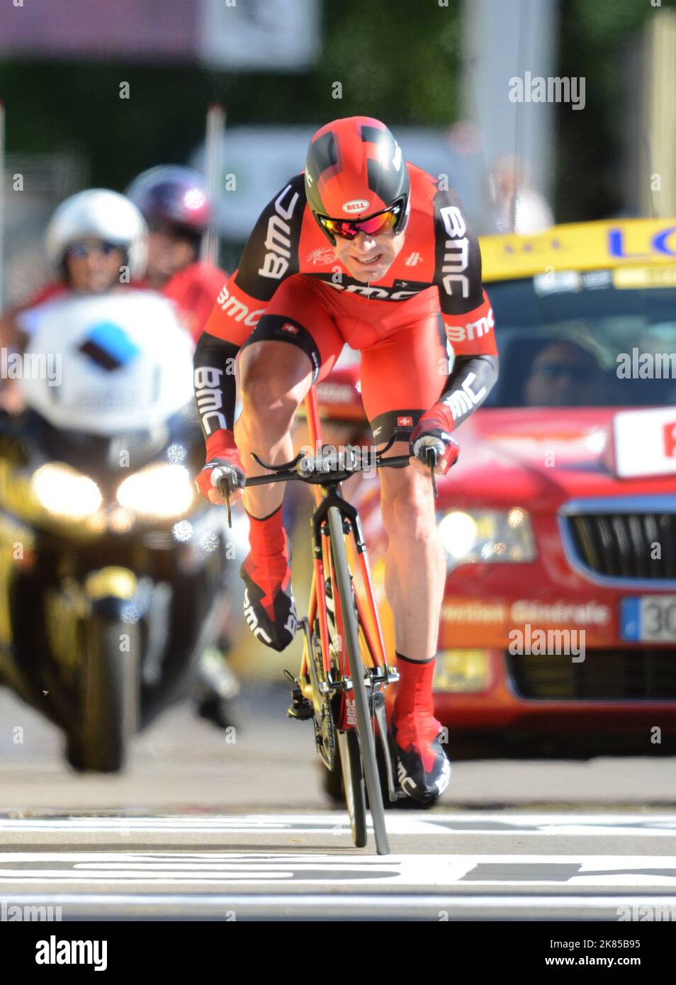 Cadel Evans team BMC crosses the finish line, Stage 9 Arc-Et-Senans to ...