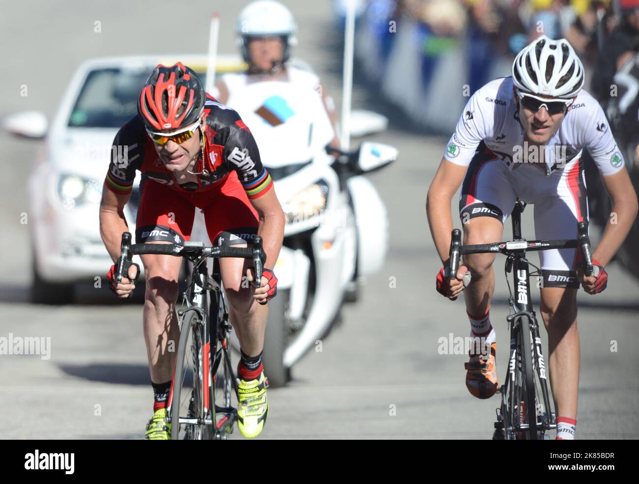 Tejay Van Garderen helps Cadel Evans team BMC across the finish line ...