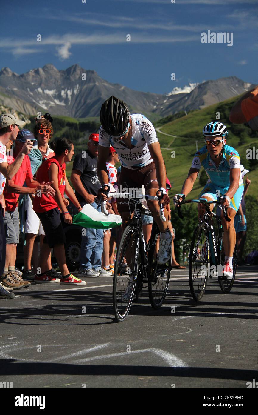 Biel Kadri team AG2R La Modiale leads Alexandre Vinokourov team Astana ...