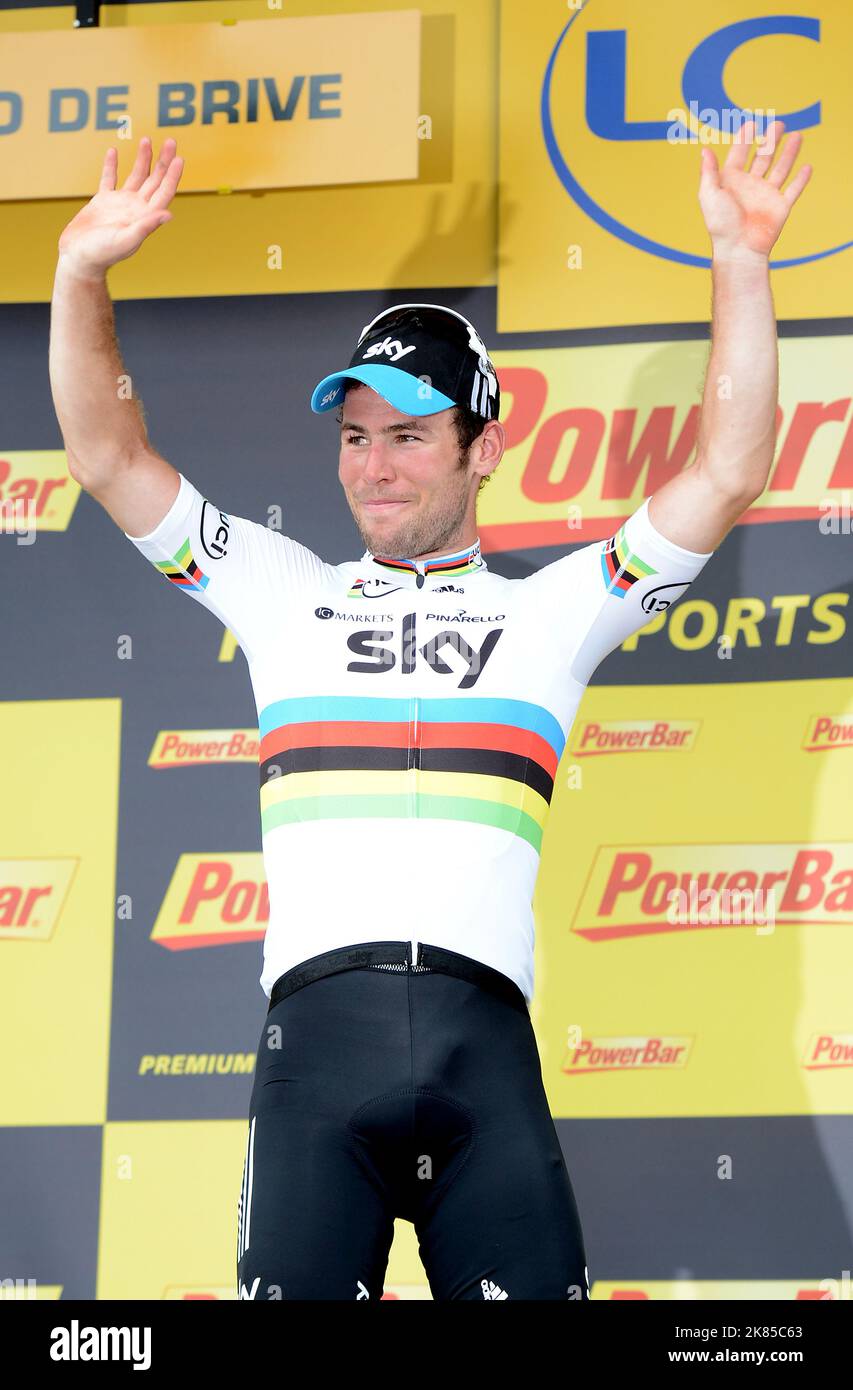 Mark Cavendish on the podium after winning his second stage of the 2012 ...