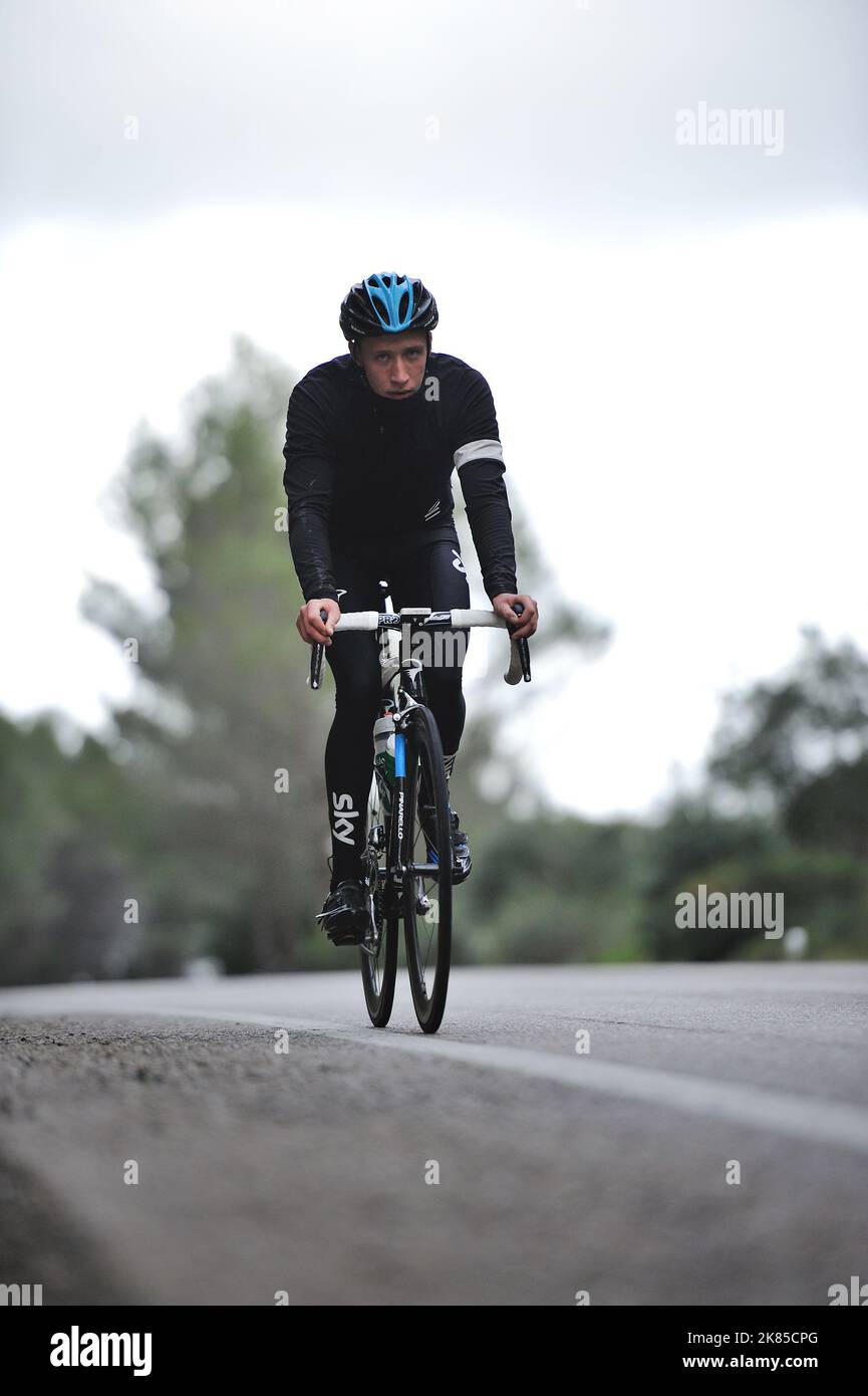 Great Britain's Josh Edmondson braves the cold and rain in the Majorcan ...