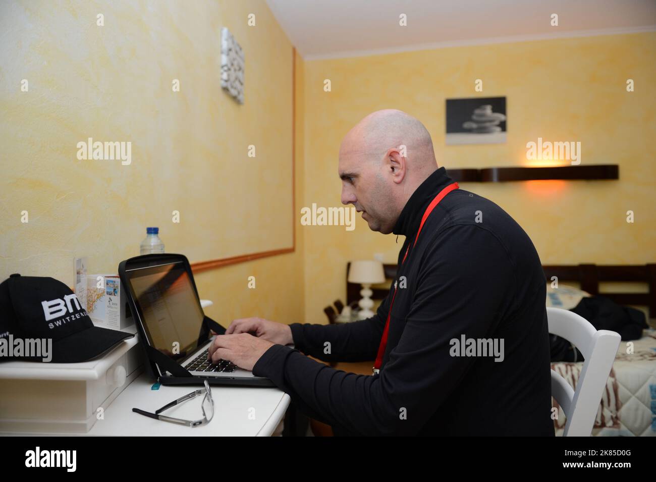 BMC team hotel after stage 6, behind the scenes at their team hotel on ...