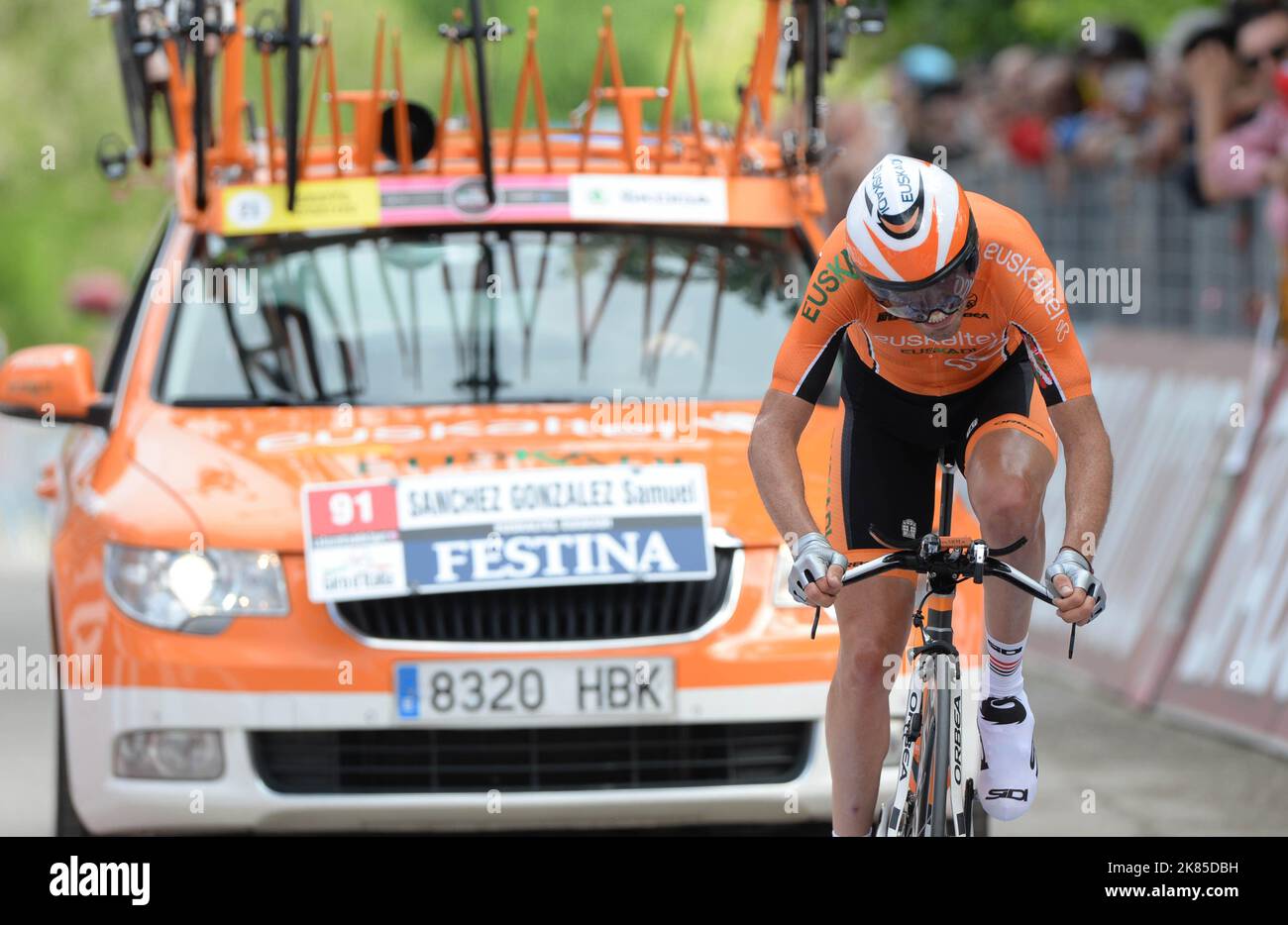 Samuel Sanchez Gonzalez (Spa) Euskaltel-Euskadi crosses the finish line ... Samuel Sanchez Gonzalez (Spa) Euskaltel-Euskadi crosses the finish line ...