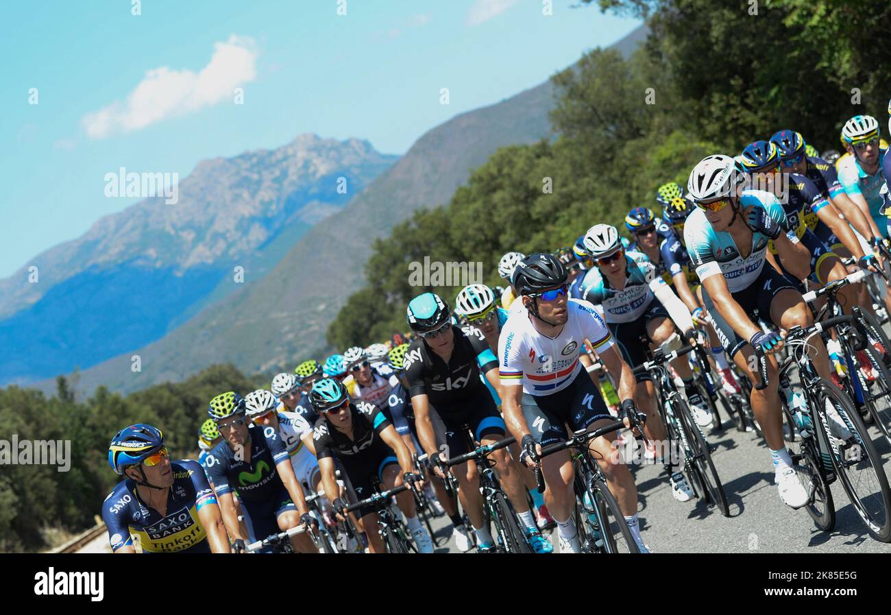 Omega Pharma Quickstep's Sylvain Chavanel rides to the starting podium ...