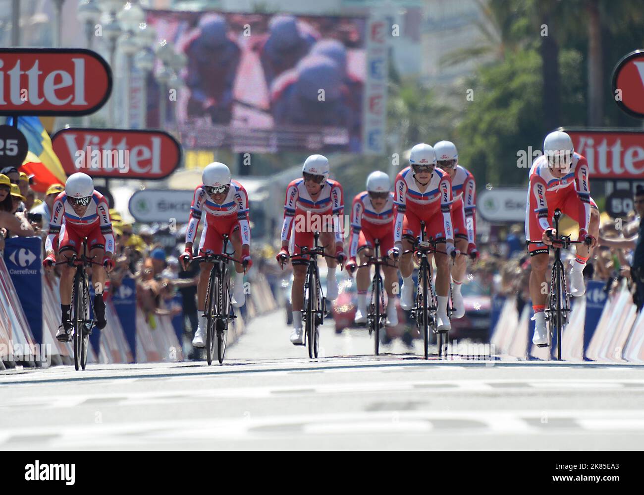Team Katusha cross the finish line Stock Photo - Alamy