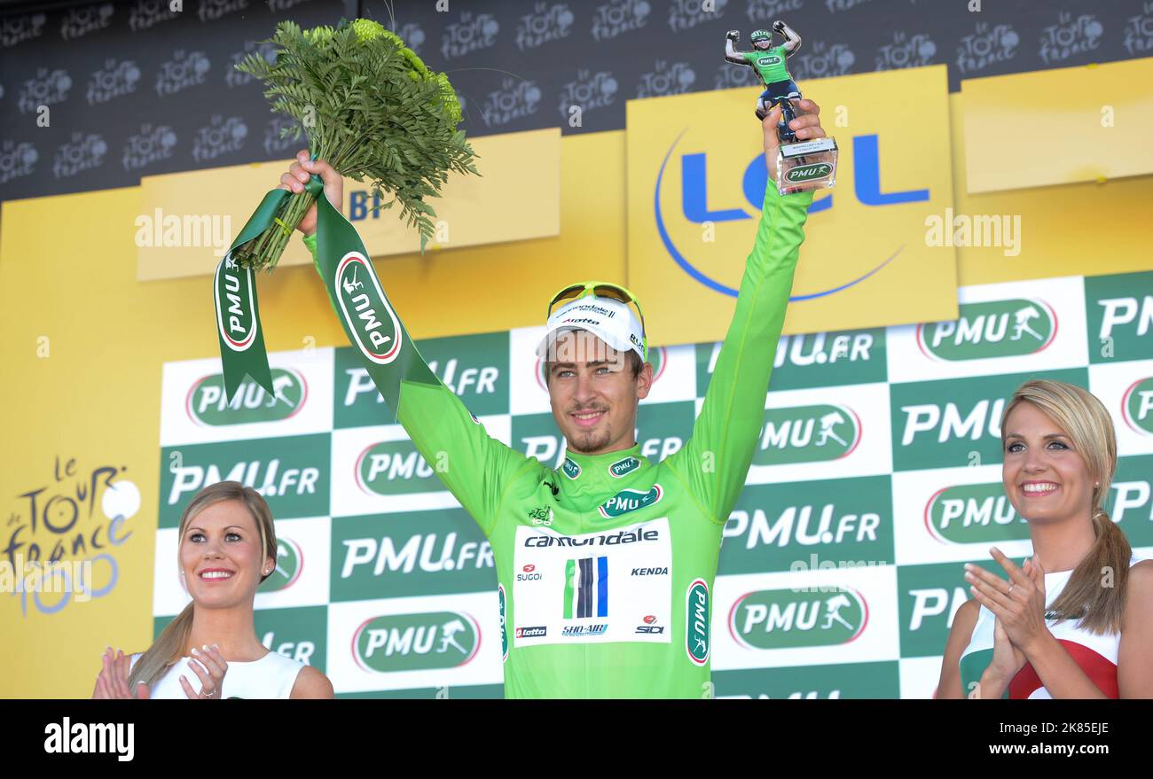 Peter Sagan team Liquigas Cannondale wins the stage and retains his ...