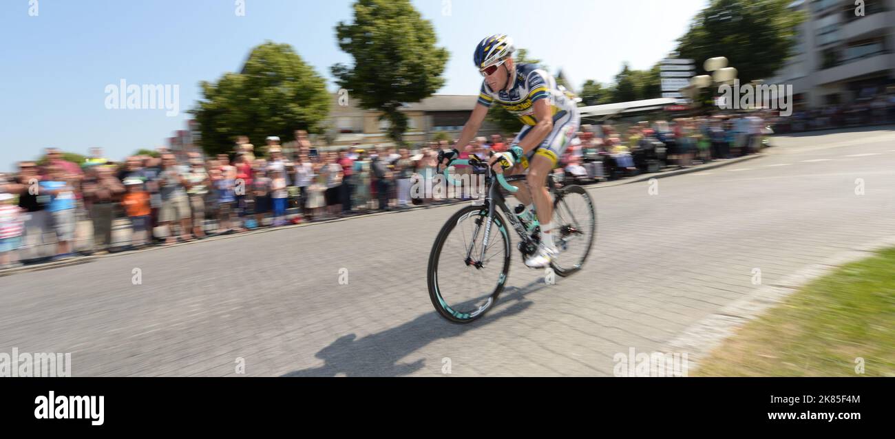 Lieuwe Westra team Vacansoleil leads the break in the 10th stage of the ...