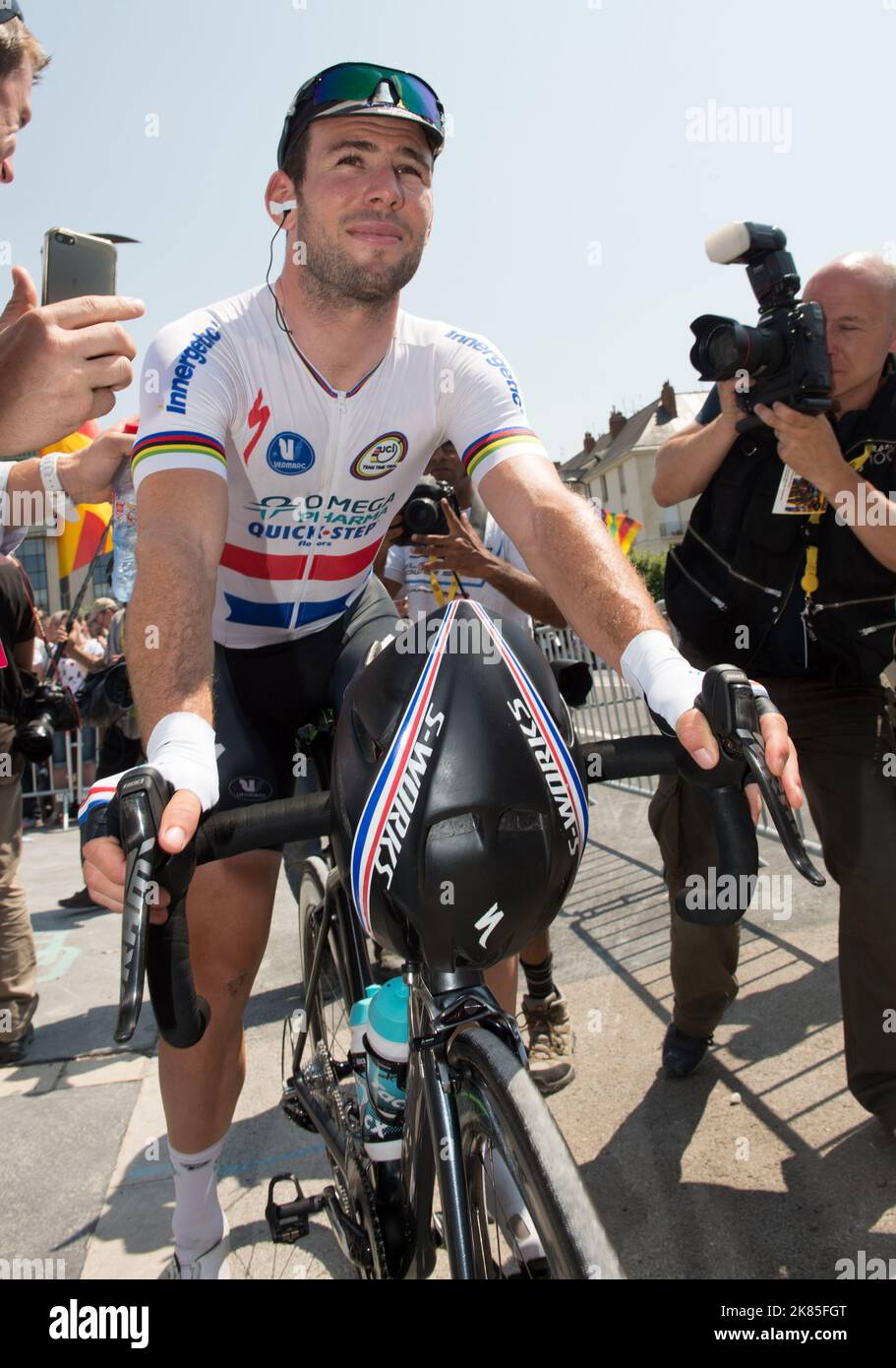 Mark Cavendish (GBR) team Omega Pharma Quickstep wins the stage and his ...