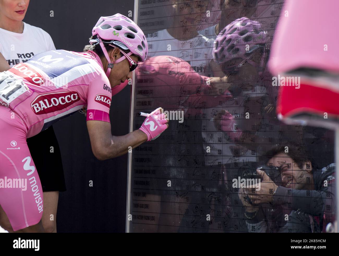 Nairo Alexander Quintana team Movistar signs his name on stage before ...