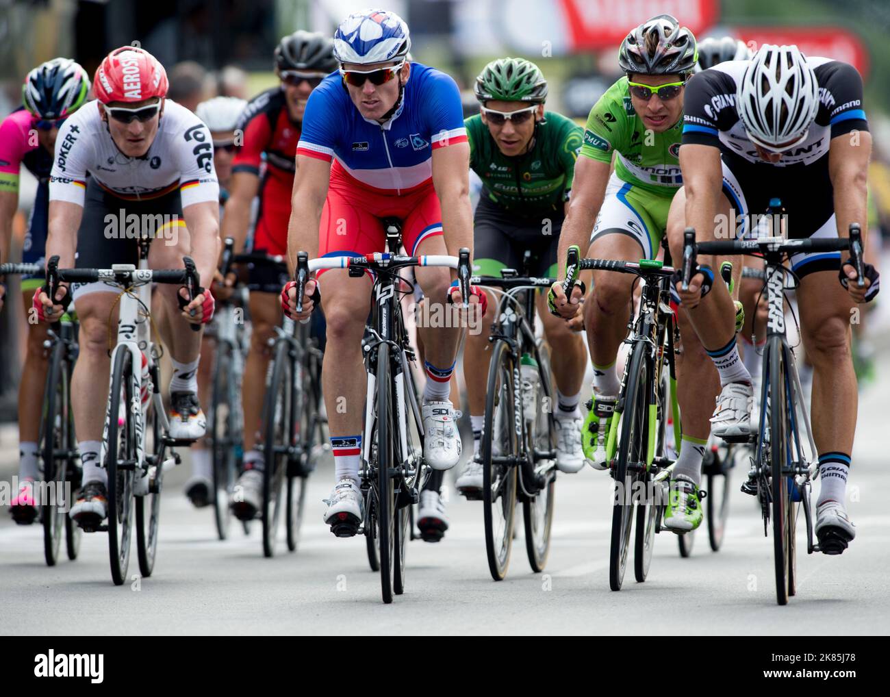 Marcel Kittel's Late surge beats Kristoff (Katusha), Sagan (Cannondale ...