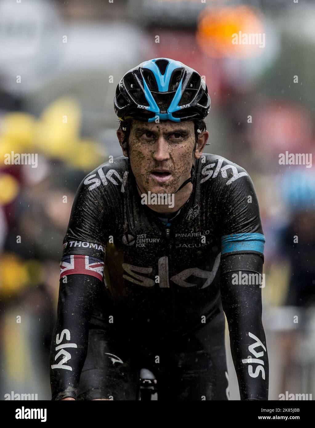 Geraint Thomas Team Sky crosses the finish line Stock Photo - Alamy