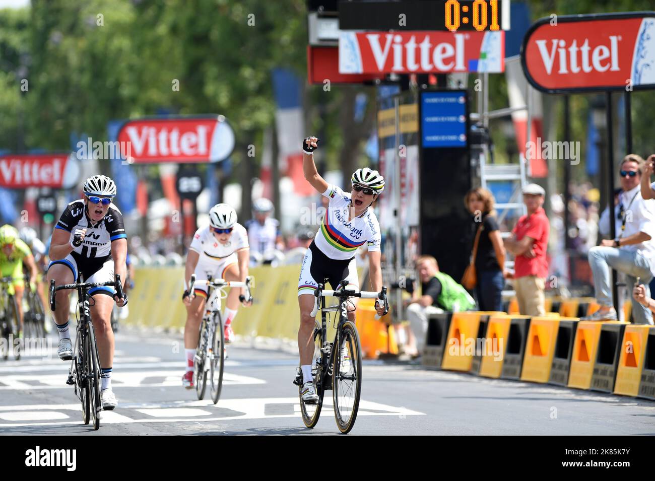 Rabobank - Liv's Marianne Vos crosses the line to win the La Course ...