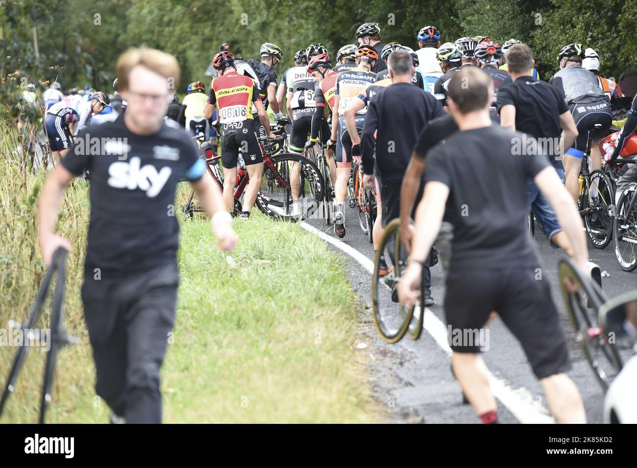 Ran cycle hi-res stock photography and images - Alamy