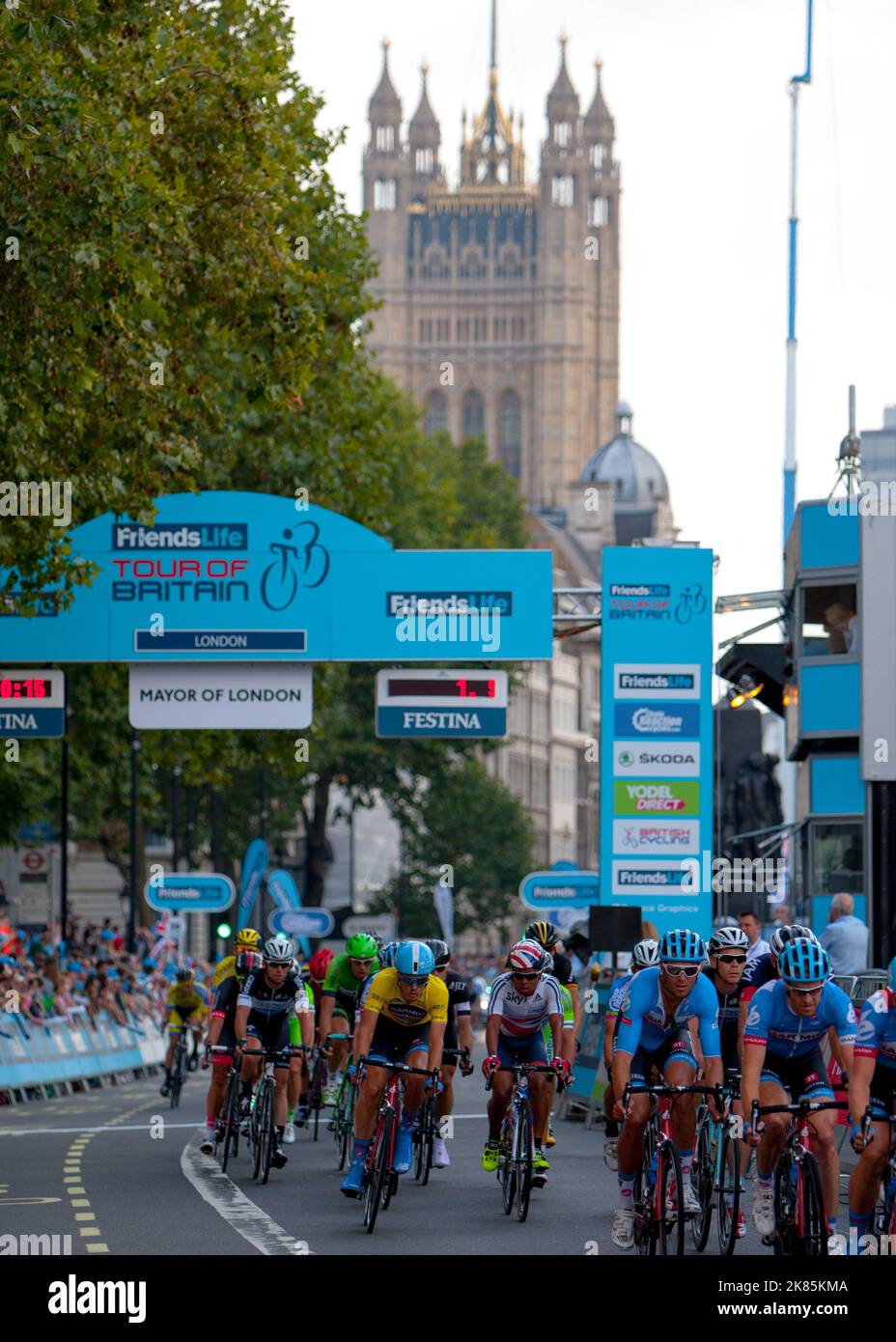 Garmin sharp lead the peloton through the finish line onto the final ...