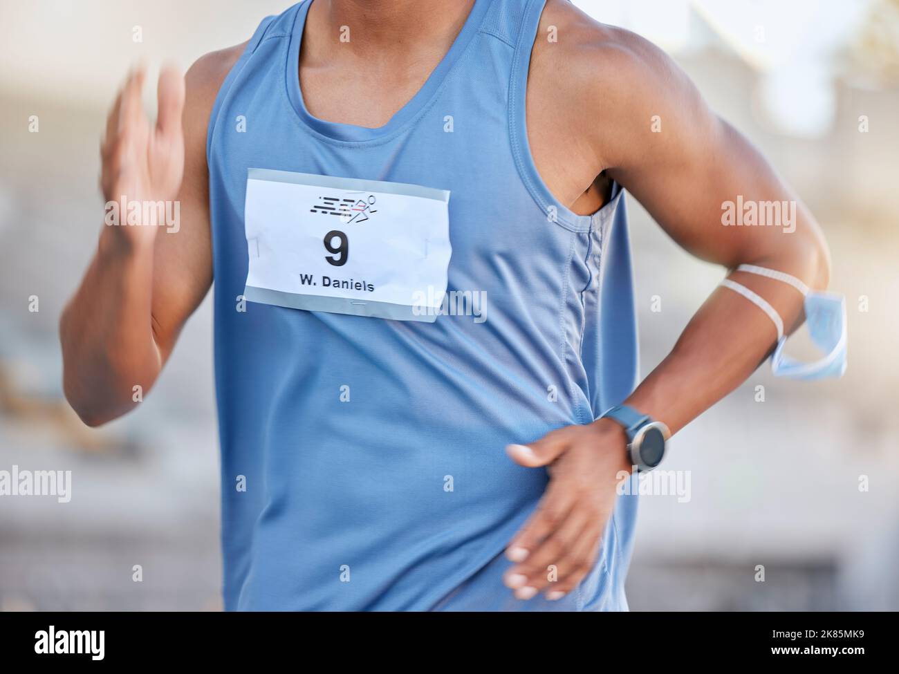 Marathon winner man hi-res stock photography and images - Alamy