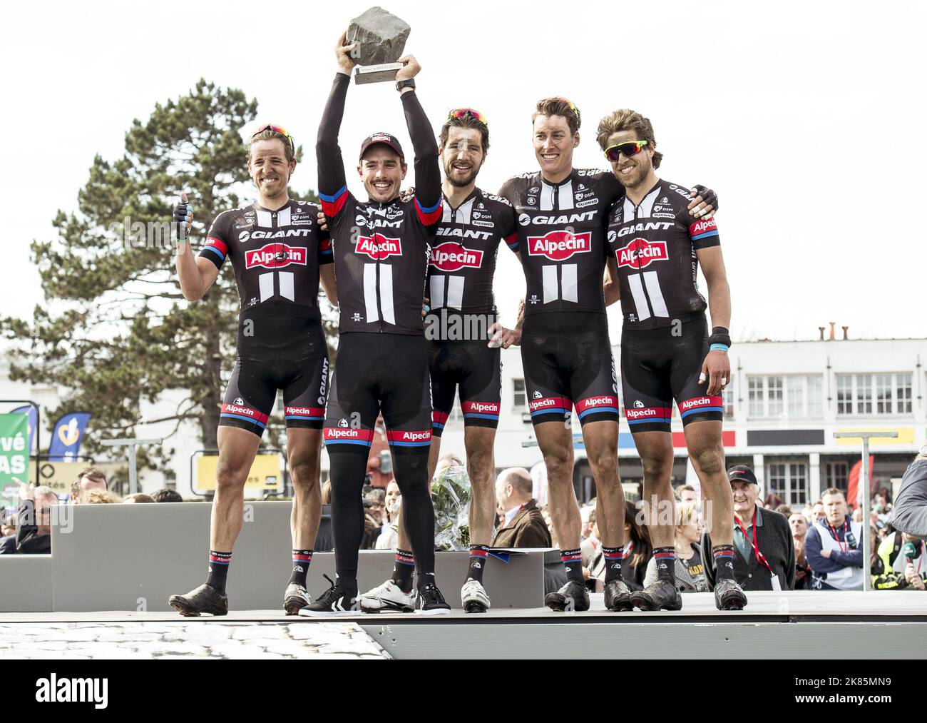 John Degenkolb team Giant - Alpecin wins Paris Roubaix 2015 and walks ...