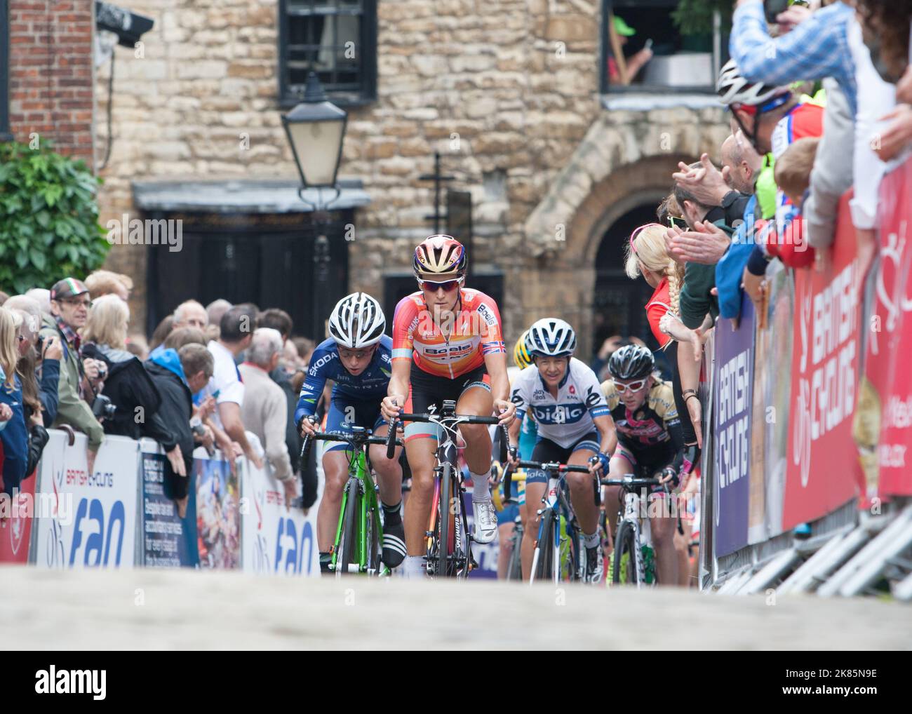 Lizzie Armitstead looks comfortable as she leads the pack up the first ...