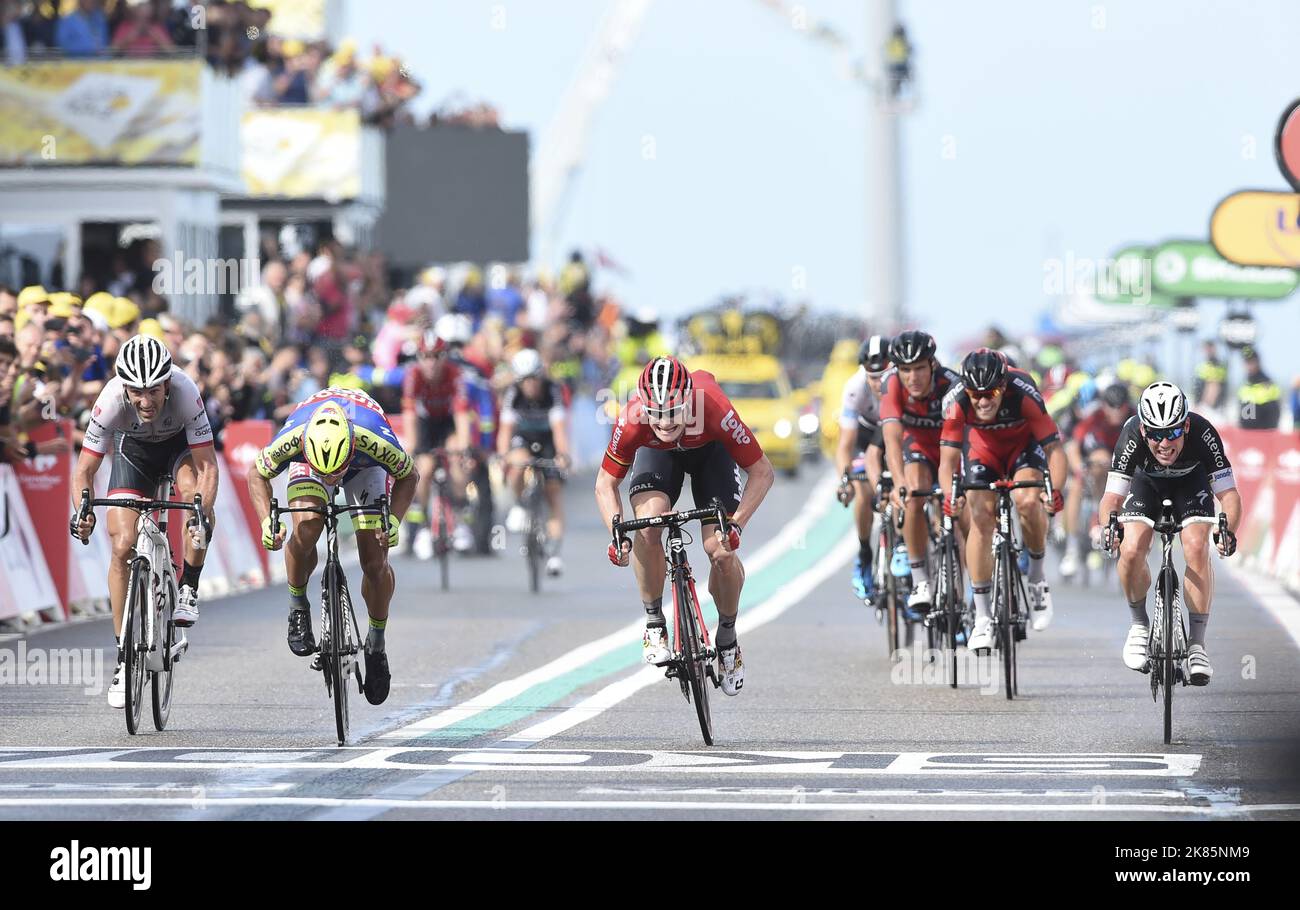 Andre Greipel - team Lotto Soudal crosses the finish to win the second ...