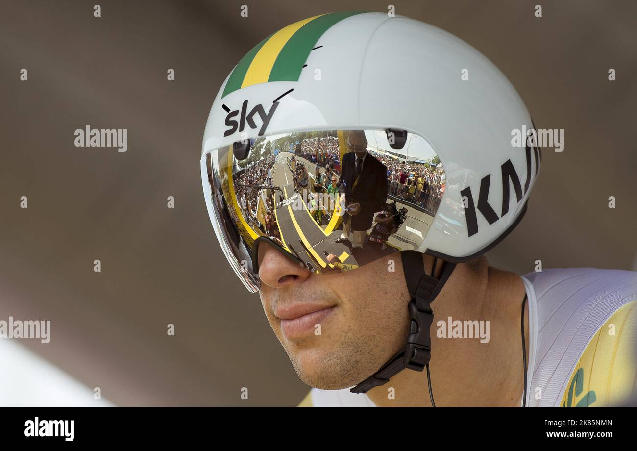 Richie Porte team Sky sits on the starting ramp before his time trial ...