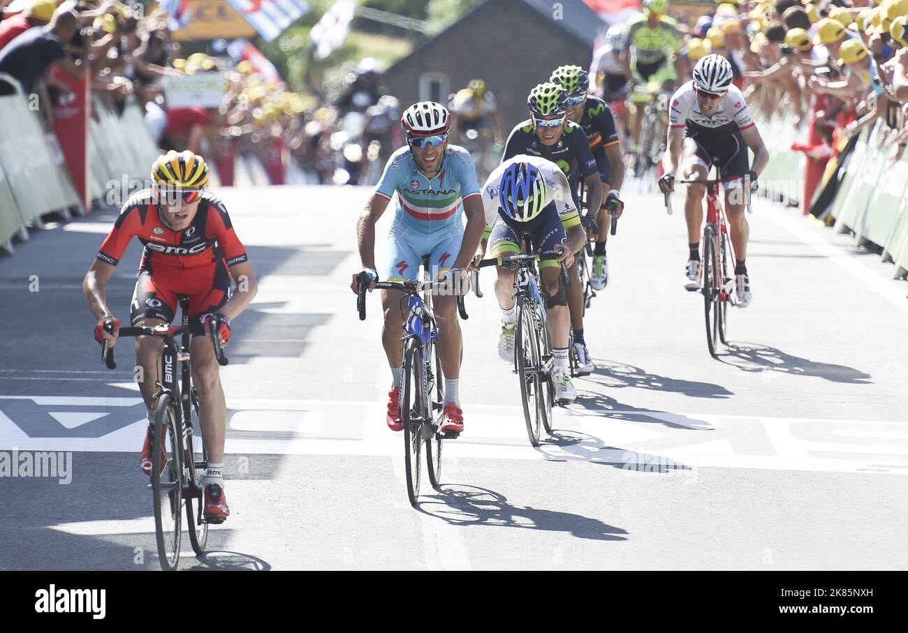 On the Mur de Huy JTeejay Van Garderren - BMC Racing, Vincenzo Nibali ...