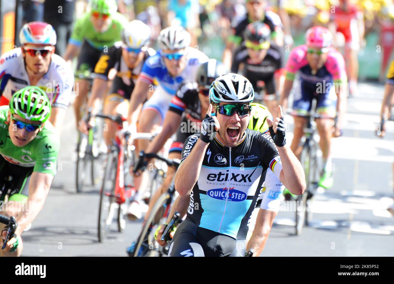 Mark Cavendish team Etixx Quick Step takes his first stage win in a ...