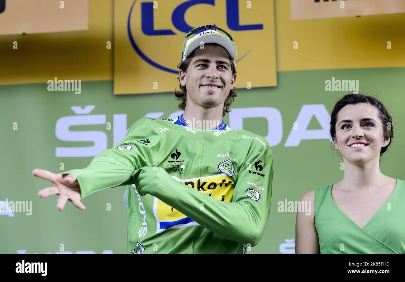 Peter Sagan of team Tinkoff Saxo Bank retains his green points leader's ...