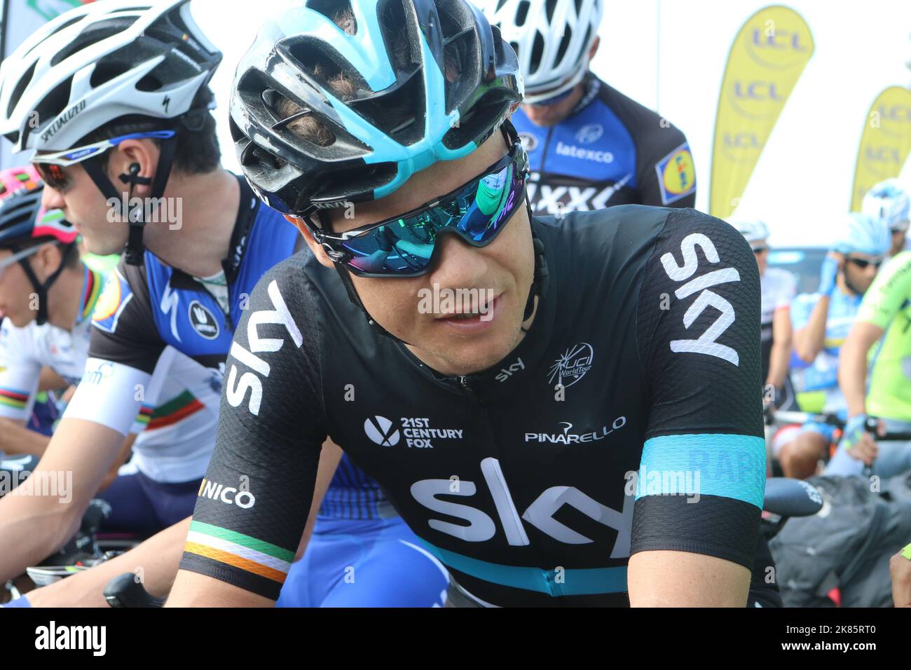 Nicolas Roche of team Sky at the start line Stock Photo - Alamy