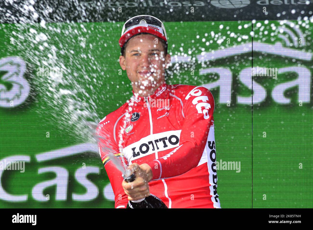 Tim Wellens (Lotto Soudal) takes his first Grand Tour stage win of his ...