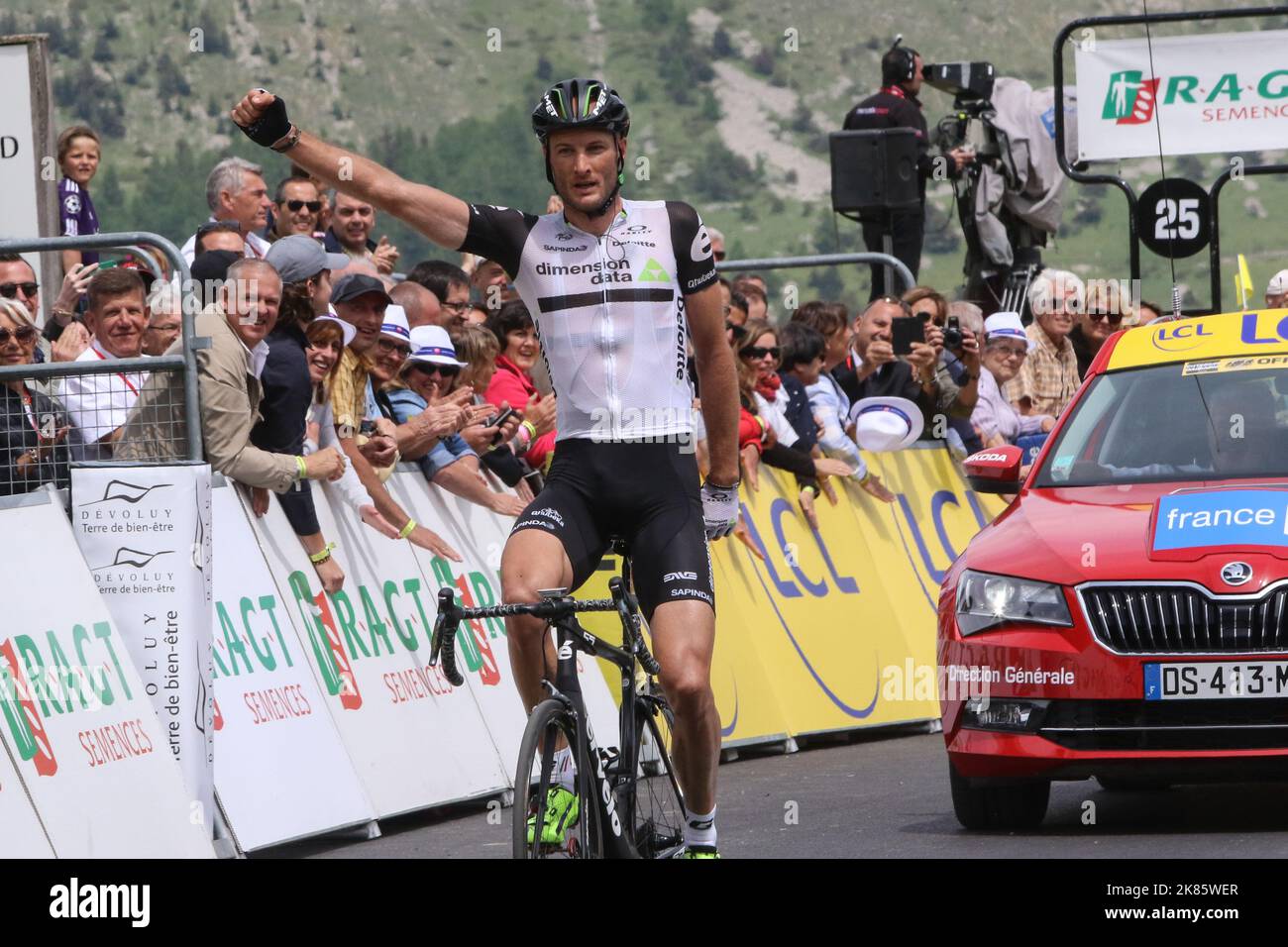 Steve Cummings GB Dimension Data team takes another big win, and said ...