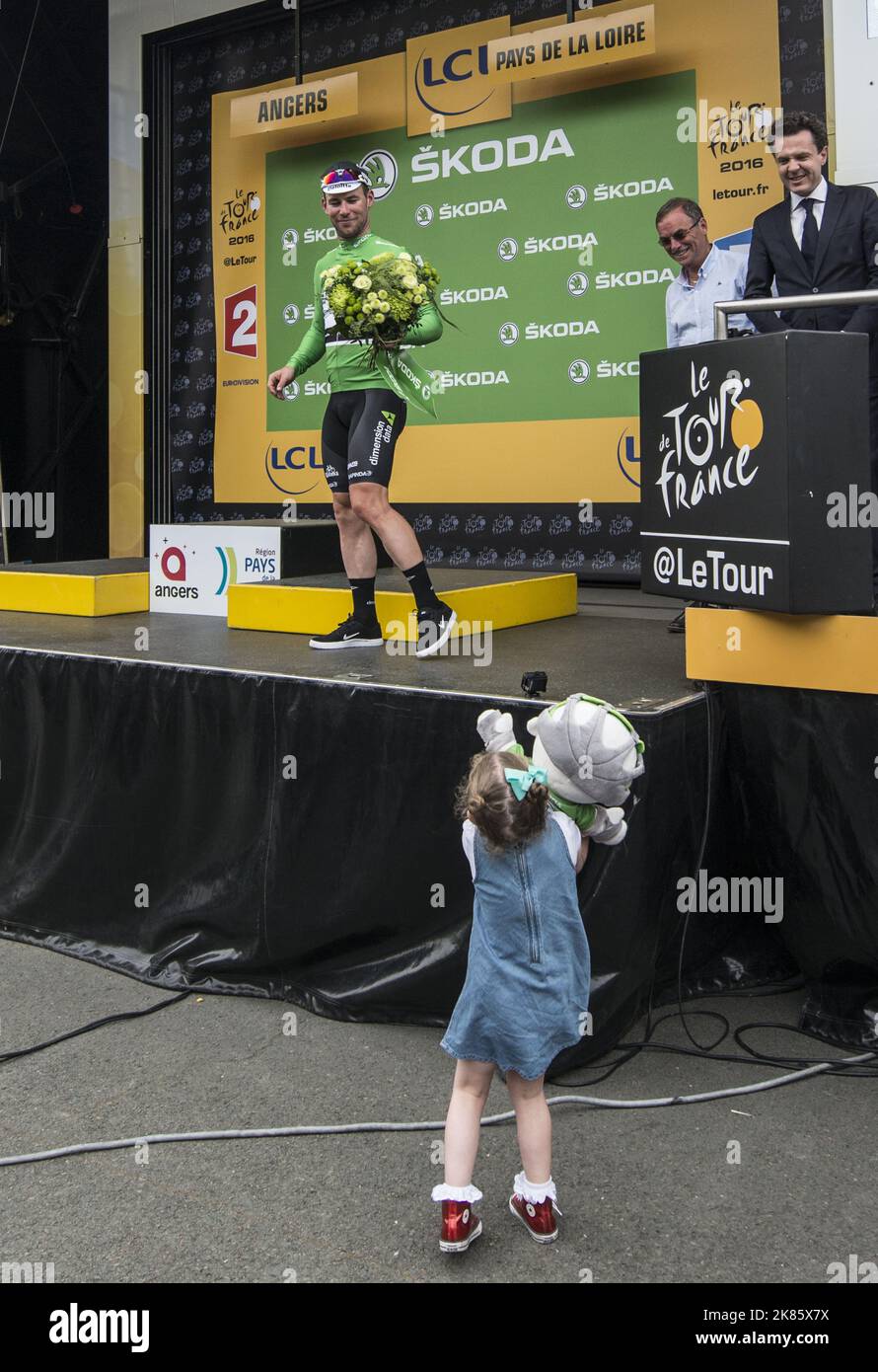 Tour de France stage 3 - Granville to Angers - Mark Cavendish team ...