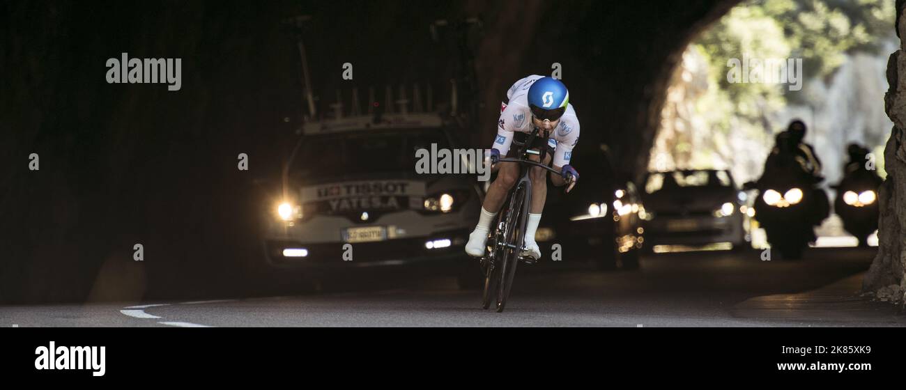 Adam Yates of Team BikeExchange Stock Photo - Alamy
