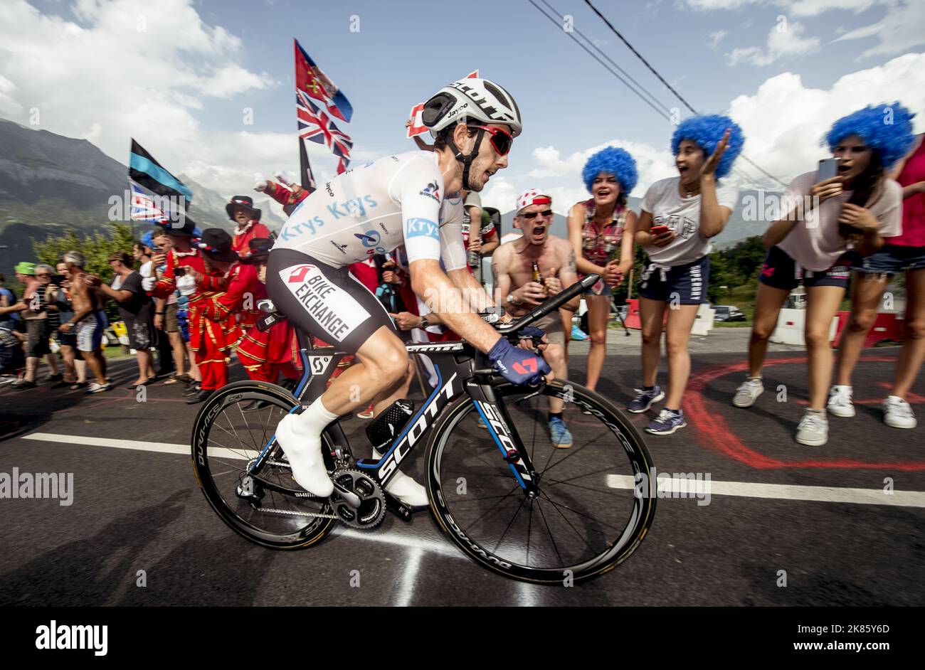 Great Britain's Adam Yates Team Orica BikeExchange retains lead for ...