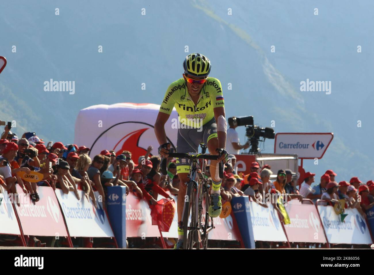 Tinkoff team hi-res stock photography and images - Alamy
