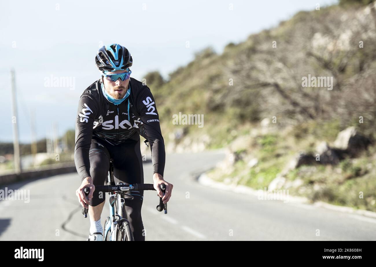 Jonathan Dibben climbing the Col D'Eze and the Col de la Madone close ...