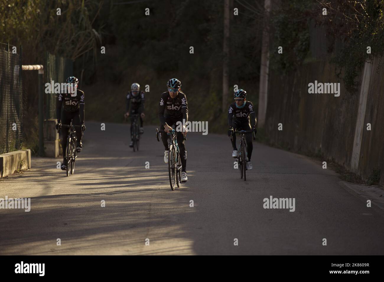 Sky Training Camp - Descending the Col de la Madone. Wouter Poels ...