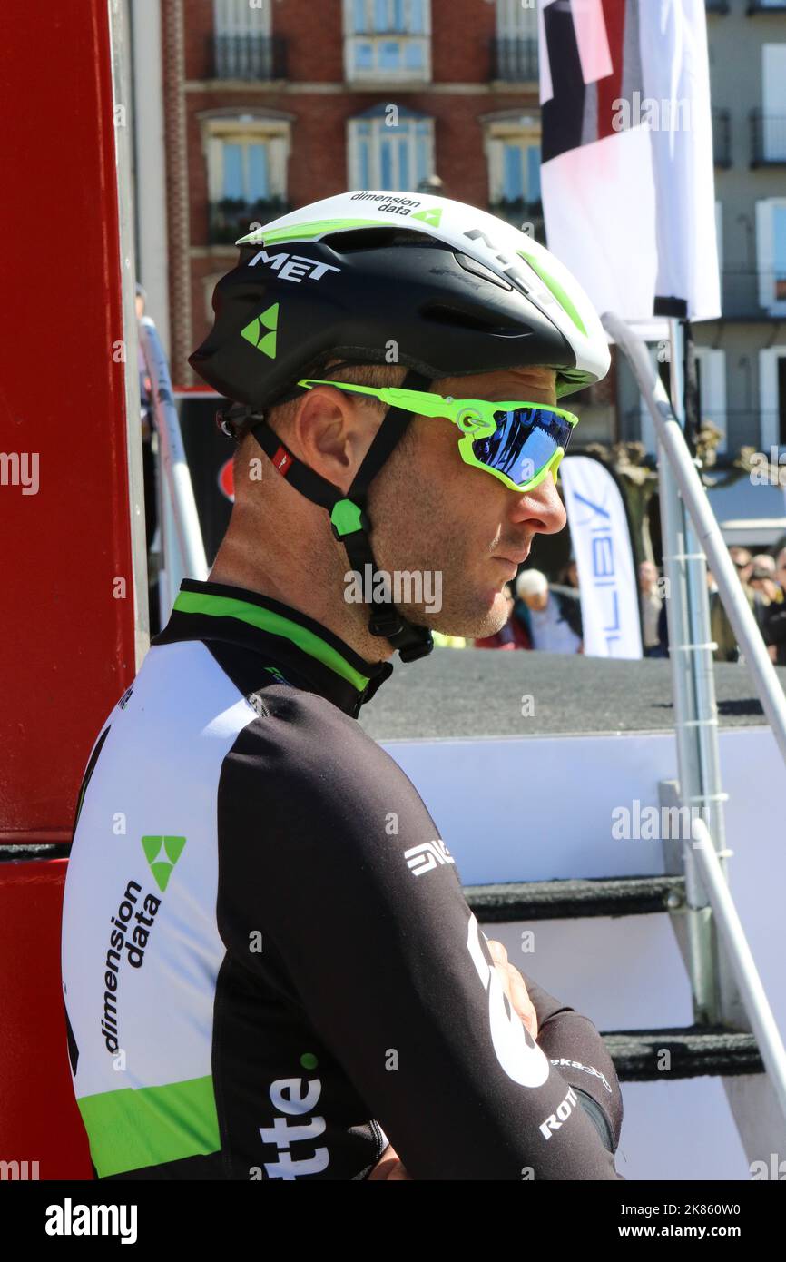 Great Britain's Steve Cummings team Dimension Data breakaway/stage win ...