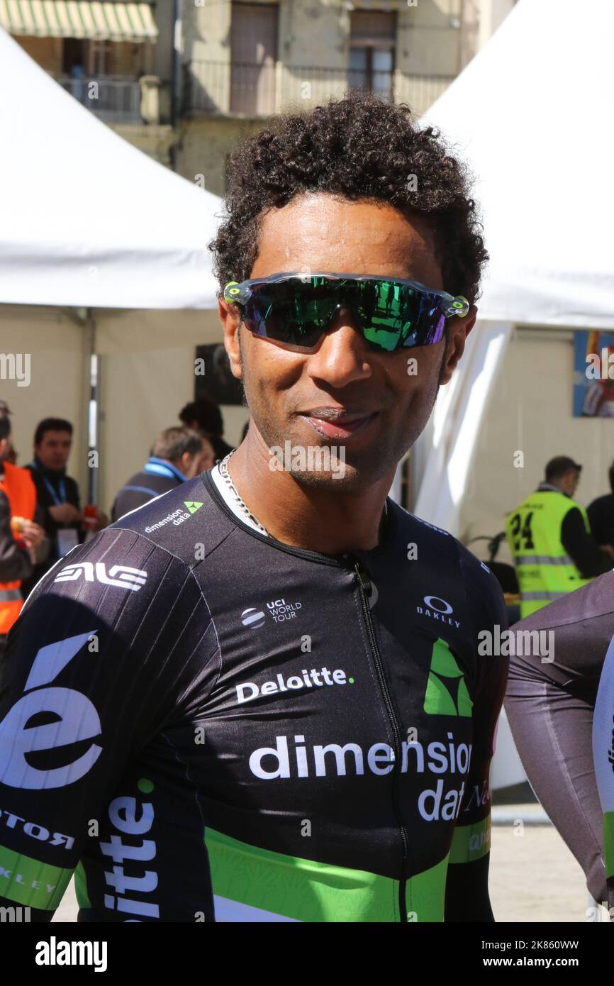 Merhawi Kudus team Dimension Data awaits sign on Stock Photo - Alamy