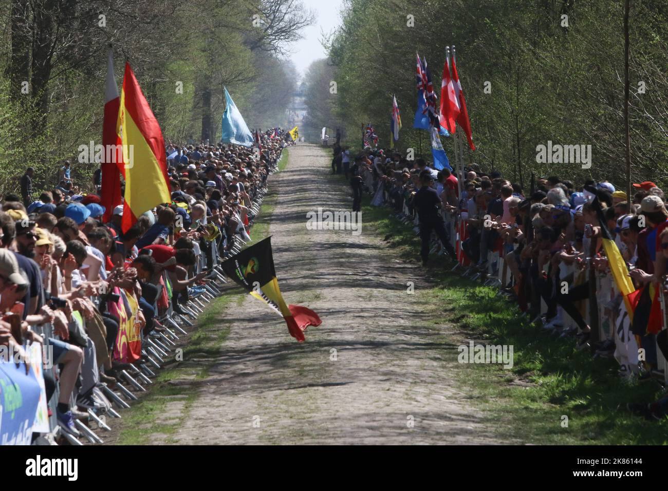 Fans line the track at The Forest of Arenberg Stock Photo - Alamy