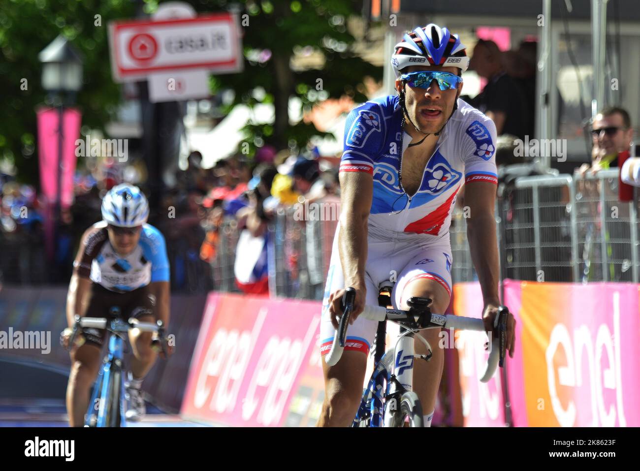 Thibaut Pinot crosses the finish line Stock Photo - Alamy