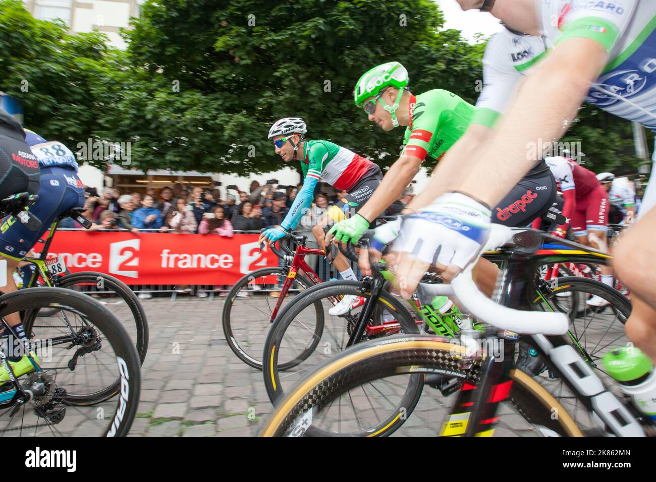 Fabio Aru shows off the Italian National Road race Champion tricolor ...
