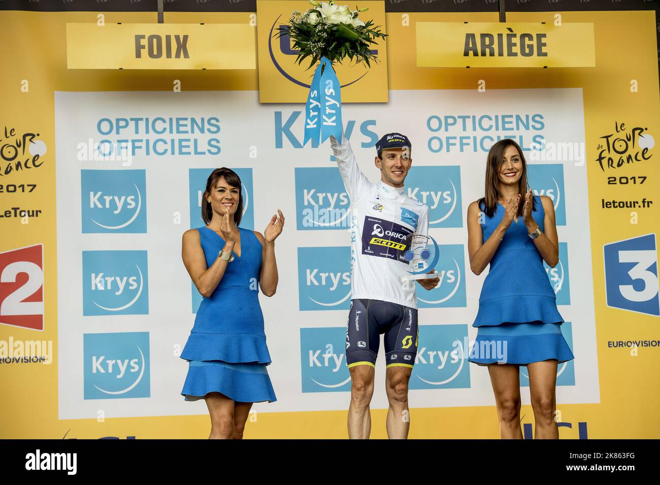 Position celebrate podium hi-res stock photography and images - Alamy