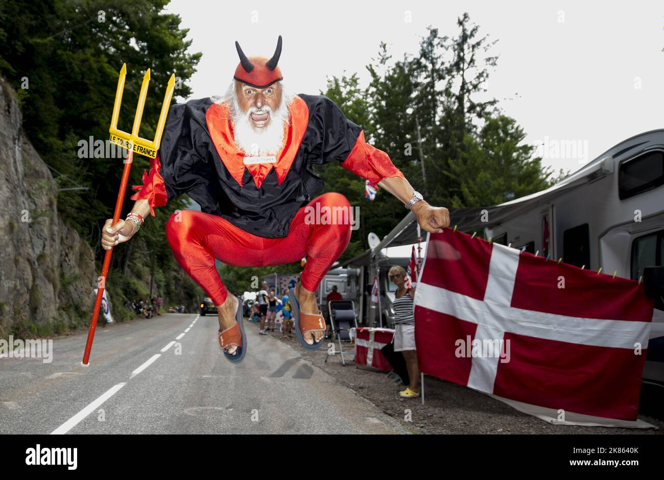 The Tour de France devil Didi on the 17th stage of racing for the 2017 ...