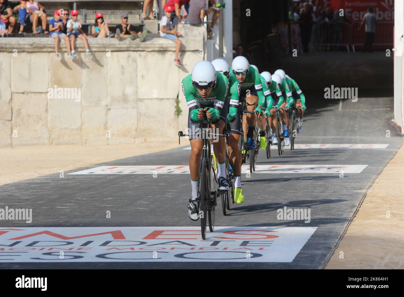 Caja rural team in the team time trial in Nimes for the opening stage ...