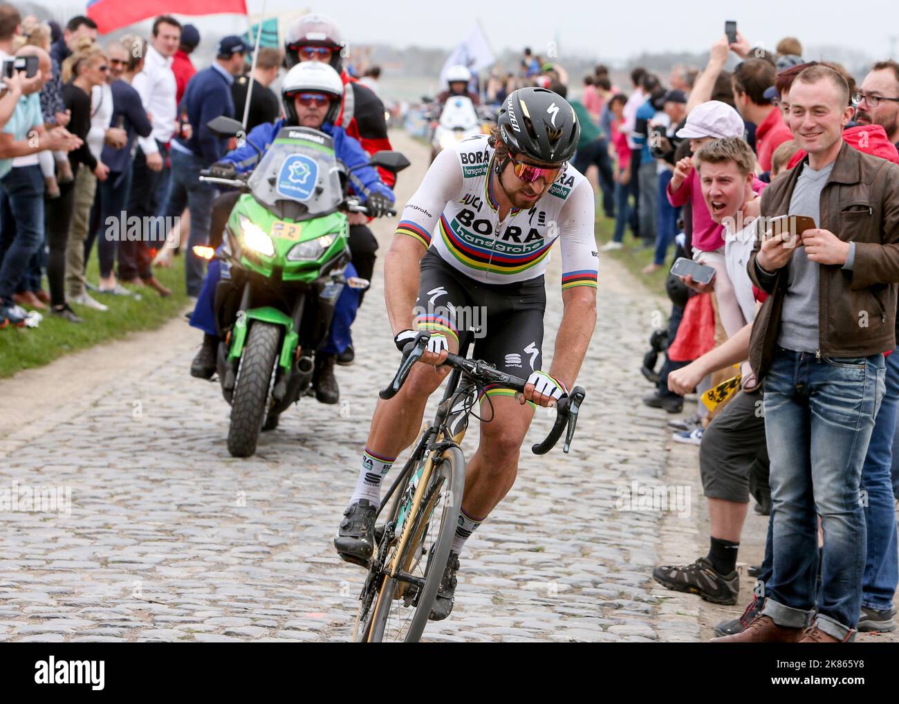 World Champion Peter Sagan (Bora Hangrohe) chasing down the remains of ...